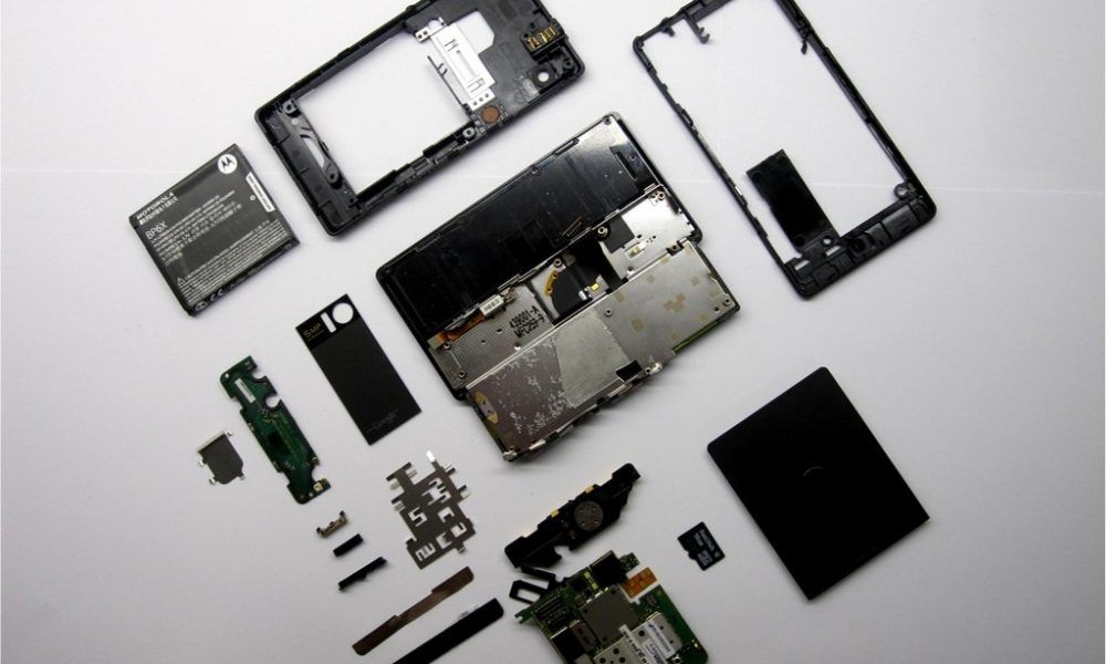 ชำแหละ Motorola Droid | DroidSans