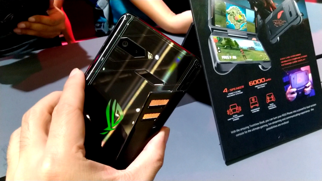 Asus ROG Phone จะมีรุ่นเล็กกล้องเดี่ยว พร้อมตัวเลือก RAM 4GB และ 6GB ...