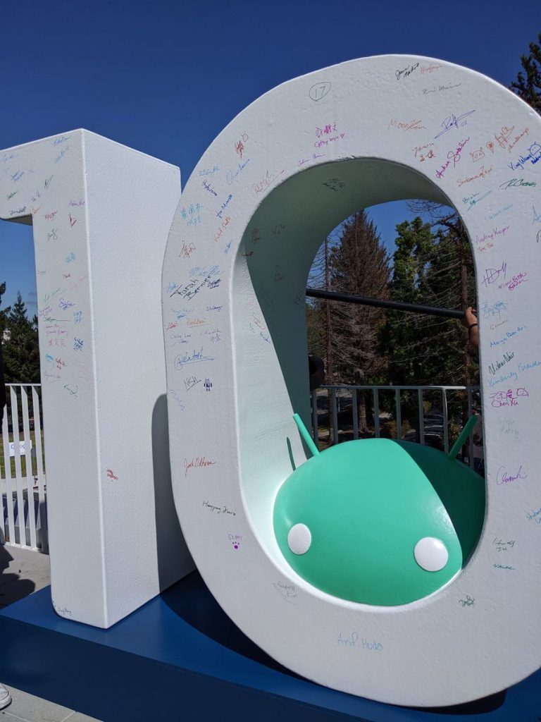 Google เปิดตัวรูปปั้น Android 10 หน้าสำนักงานใหญ่ Googleplex | DroidSans