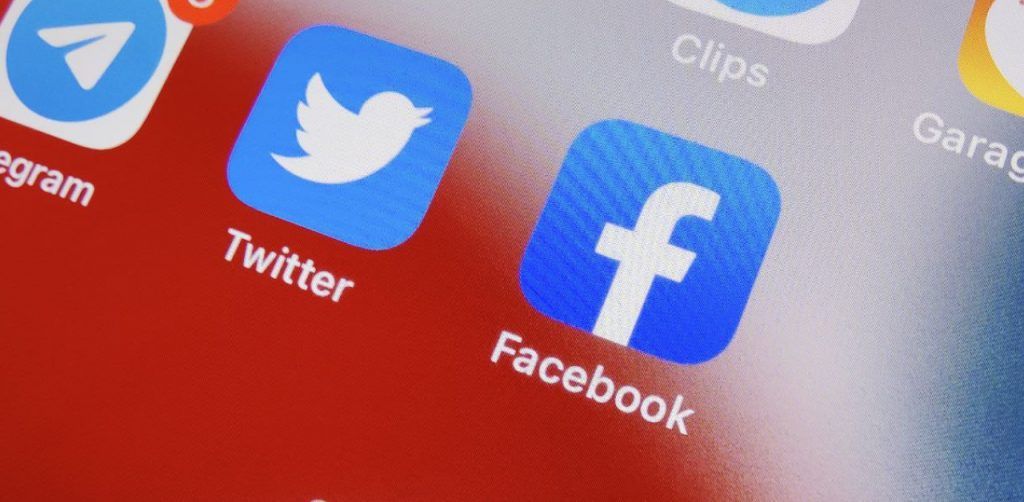 น้ำตาจะไหล Facebook อัพเดท UI ใหม่สำหรับ Android Tablet แล้ว | DroidSans