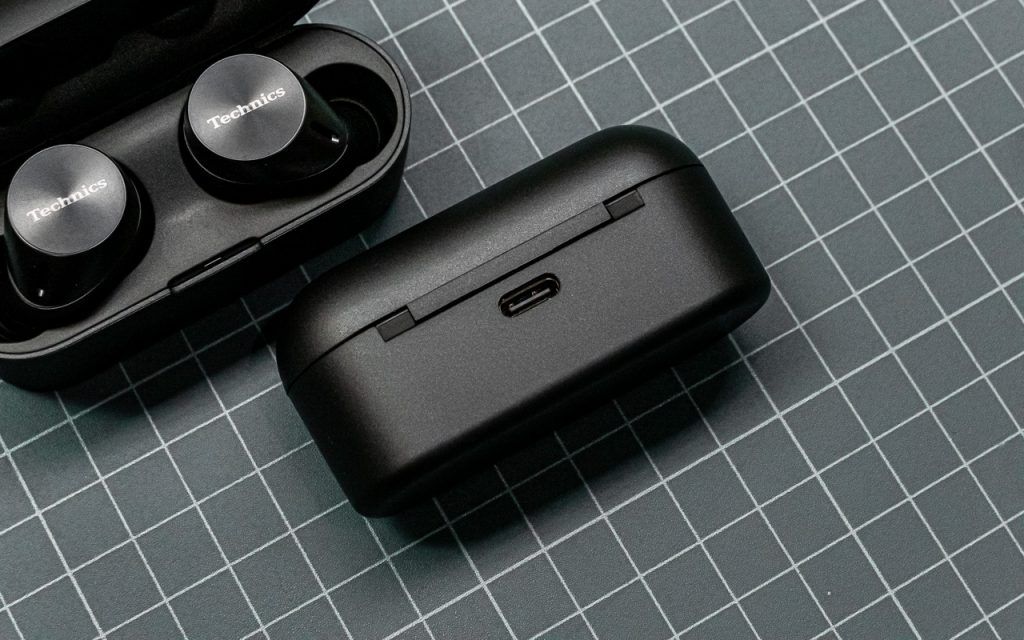 REVIEW | รีวิว Technics EAH-AZ40 และ AZ60 สวมใส่สบาย ตัดเสียงรบกวนแจ่ม ...