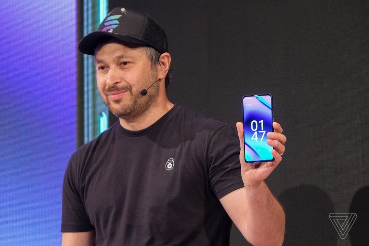 เปิดตัว Solana Saga (OSOM OV1 เดิม) มือถือระดับเรือธงที่เน้นใช้งานคริป ...