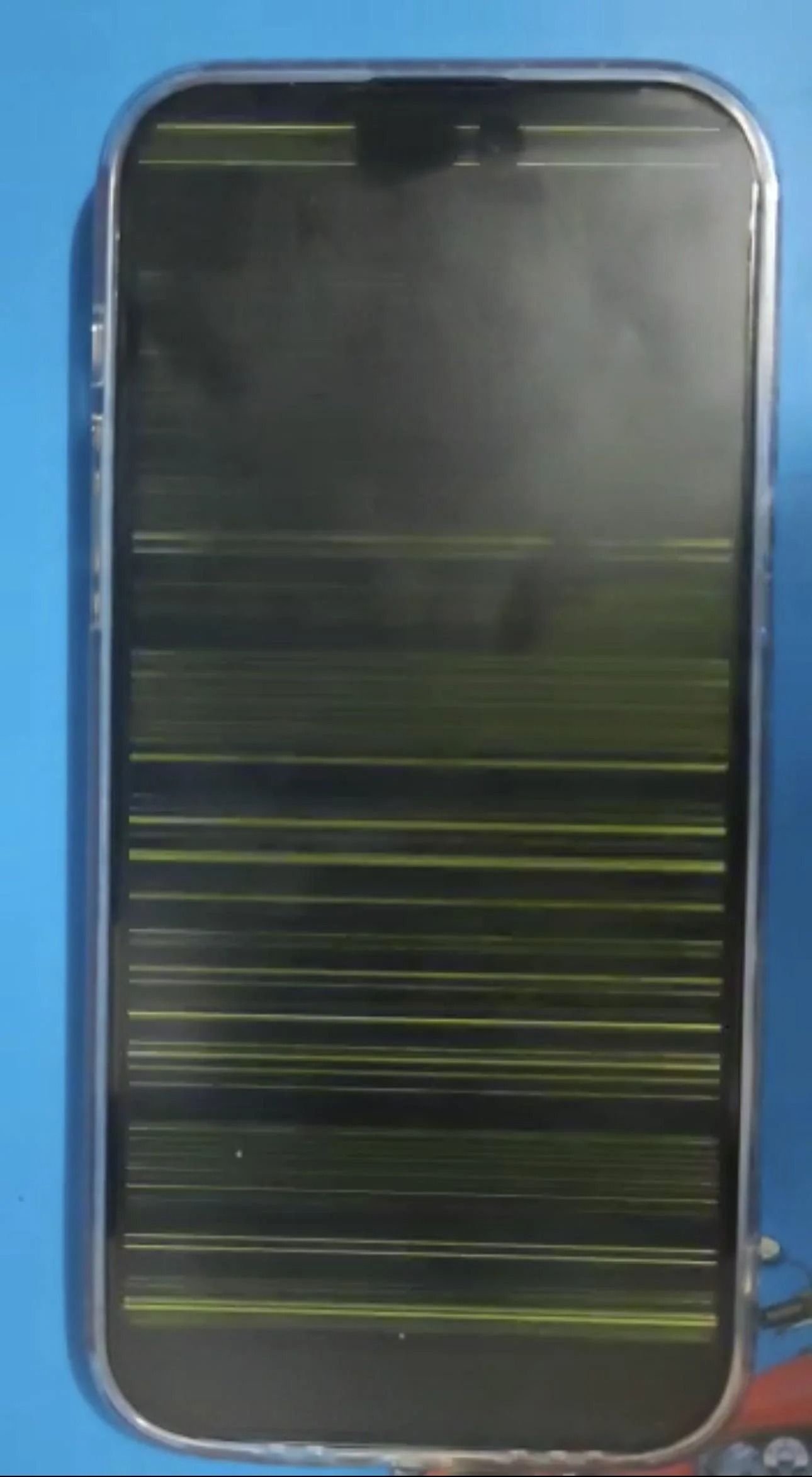 Apple ยอมรับแล้ว iPhone 14 Pro มีปัญหาจอเป็นเส้นเขียว กำลังหาทางแก้ไข ...