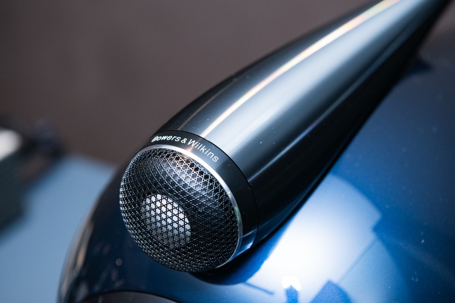 Bowers & Wilkins The New 801 D4 Signature ลำโพงไฮเอนด์ สีพิเศษ Midnight ...