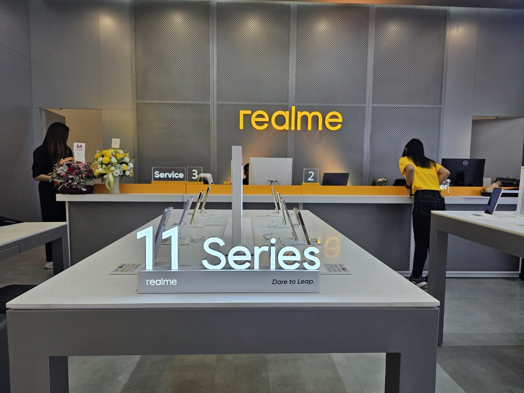 พาส่อง realme Experience Store 3.0 สาขาแรก อัปเกรดดีไซน์ช็อป รวมมือถือ ...