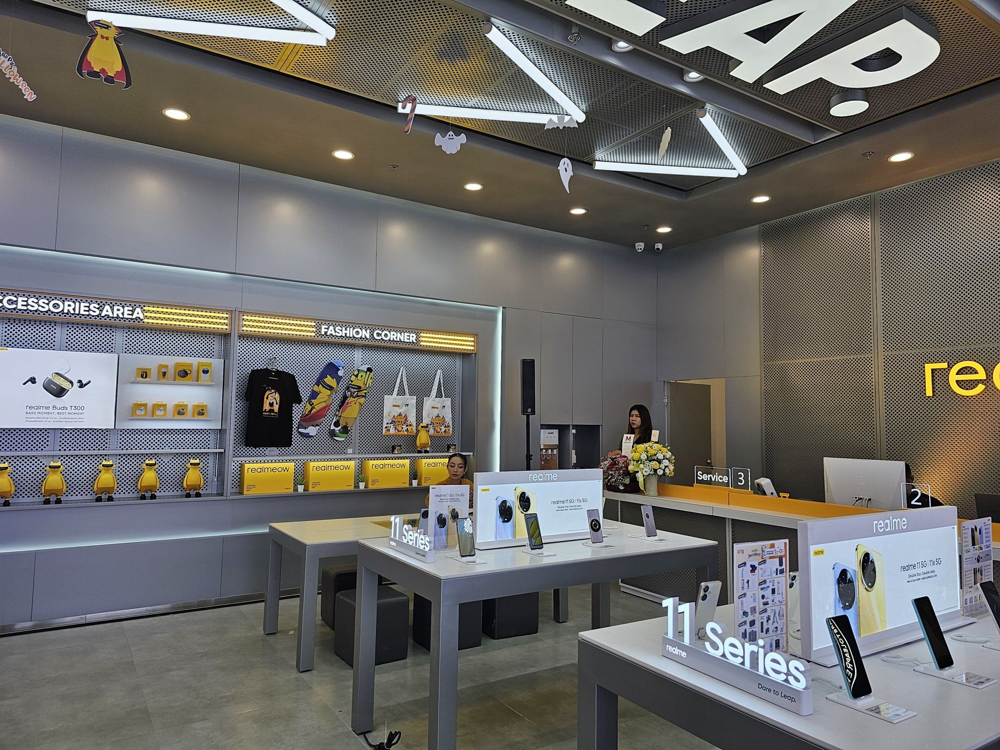 พาส่อง realme Experience Store 3.0 สาขาแรก อัปเกรดดีไซน์ช็อป รวมมือถือ ...