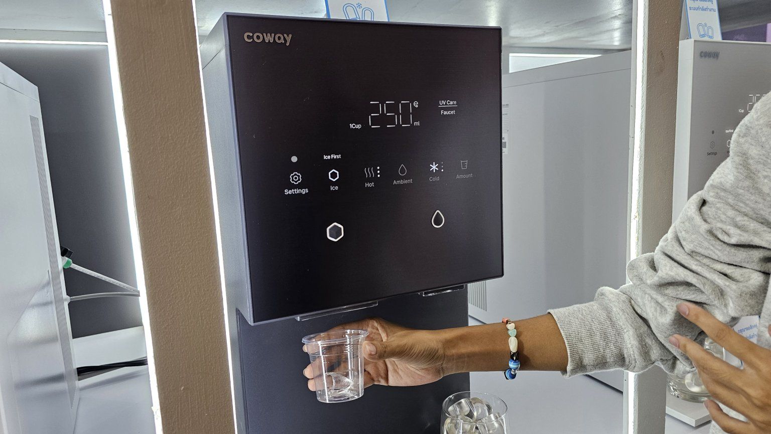 โคเวย์เปิดตัว COWAY MY ICE เครื่องกรองน้ำ ทำน้ำแข็งได้ ปรับได้ 3 ...