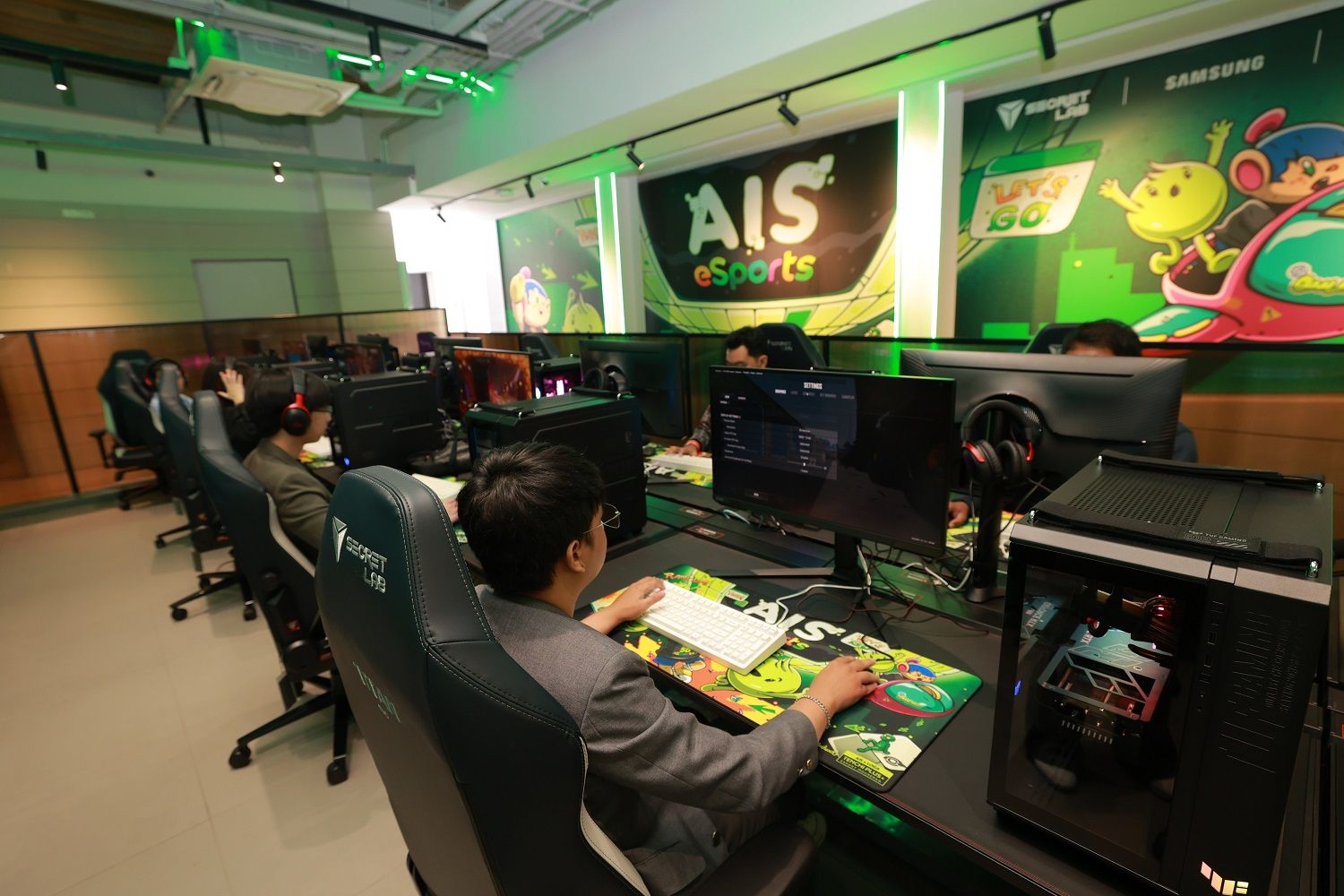 AIS eSports STUDIO at AIS SIAM เปิดแล้ว สเปค PC และ Gaming Gear จัดเต็ม เปิดตลอด 24 ชั่วโมง ...