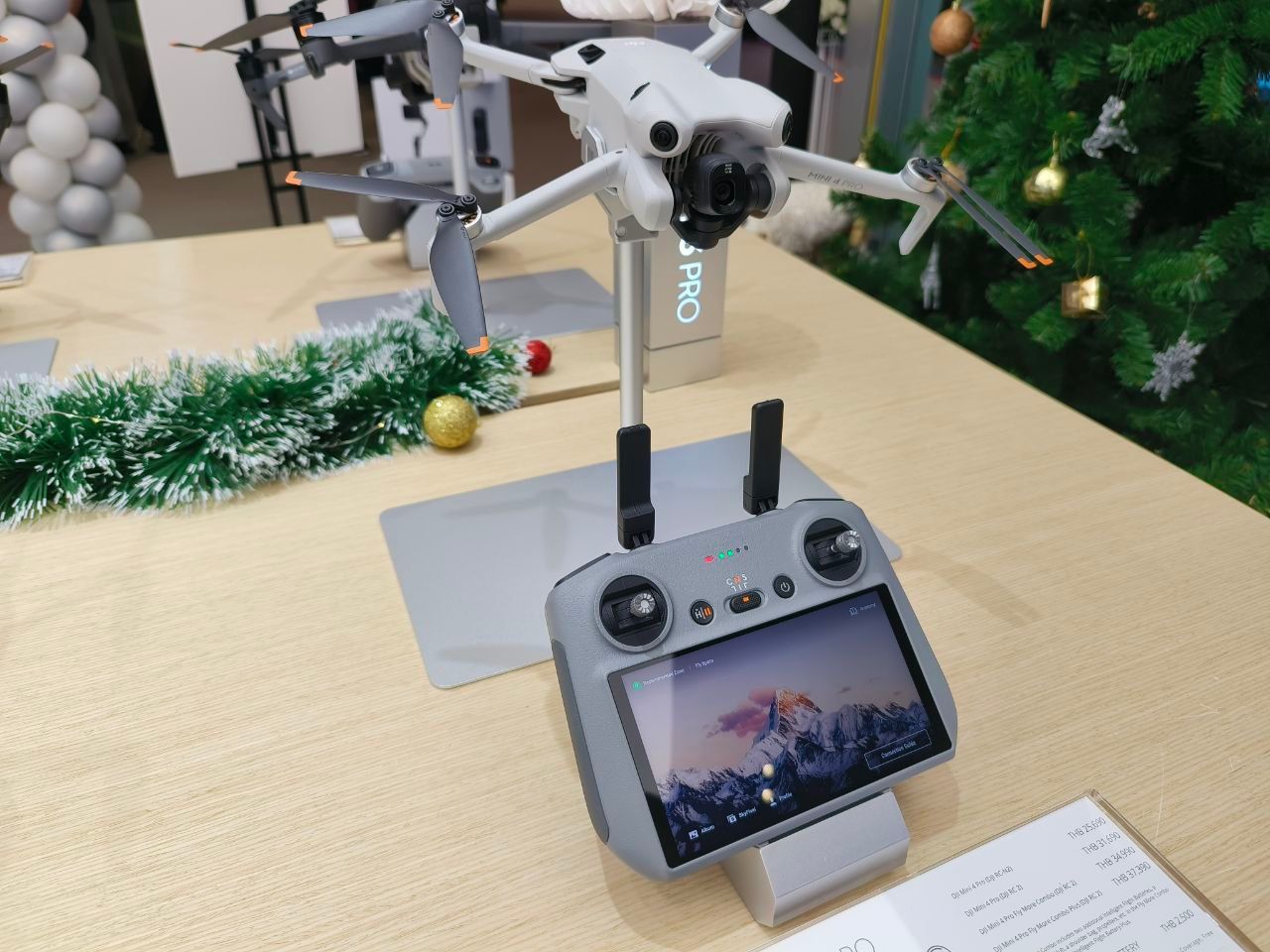 บุก DJI Experience Store สาขาใหม่ EMSPHERE (เอ็มสเฟียร์) มีโดรนและ OSMO POCKET 3 กล้องพกพาตัวปัง ...
