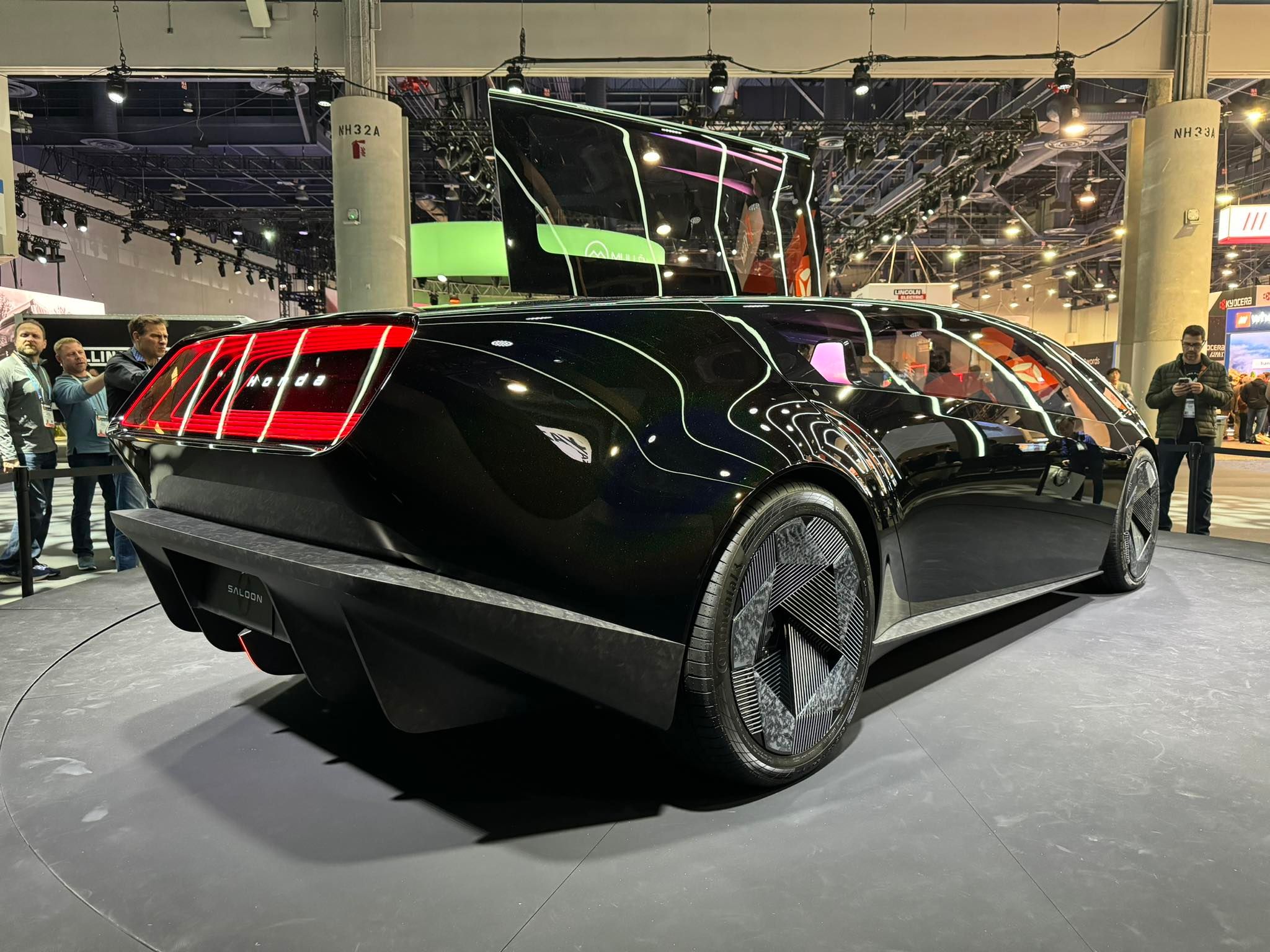 HONDA เผยโฉมรถยนต์ไฟฟ้ารุ่นใหม่ Saloon และ Space-Hub พร้อมเปิดตัวโลโก้ใหม่ที่งาน CES 2024 ...