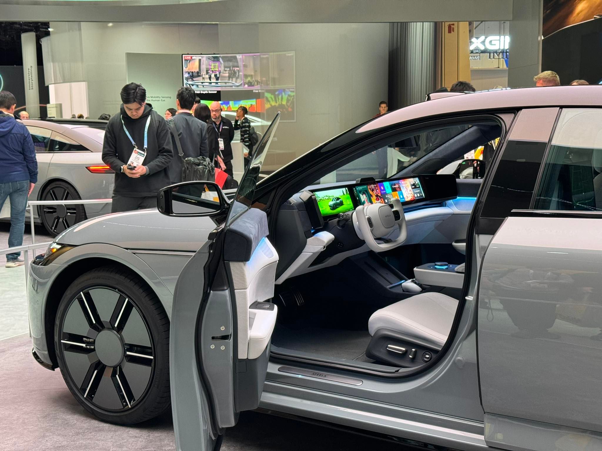 Sony บังคับรถยนต์ไฟฟ้า AFEELA ด้วยคอนโทรลเลอร์ PlayStation 5 โชว์ในงาน CES 2024 | DroidSans