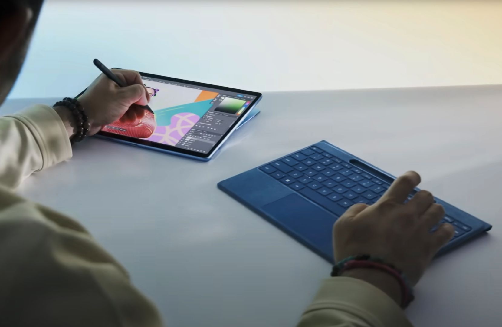 เปิดตัว Microsoft Surface Pro 11 และ Surface Laptop 7 ใช้ชิป ARM แรงกว่า MacBook Air M3 58% ...