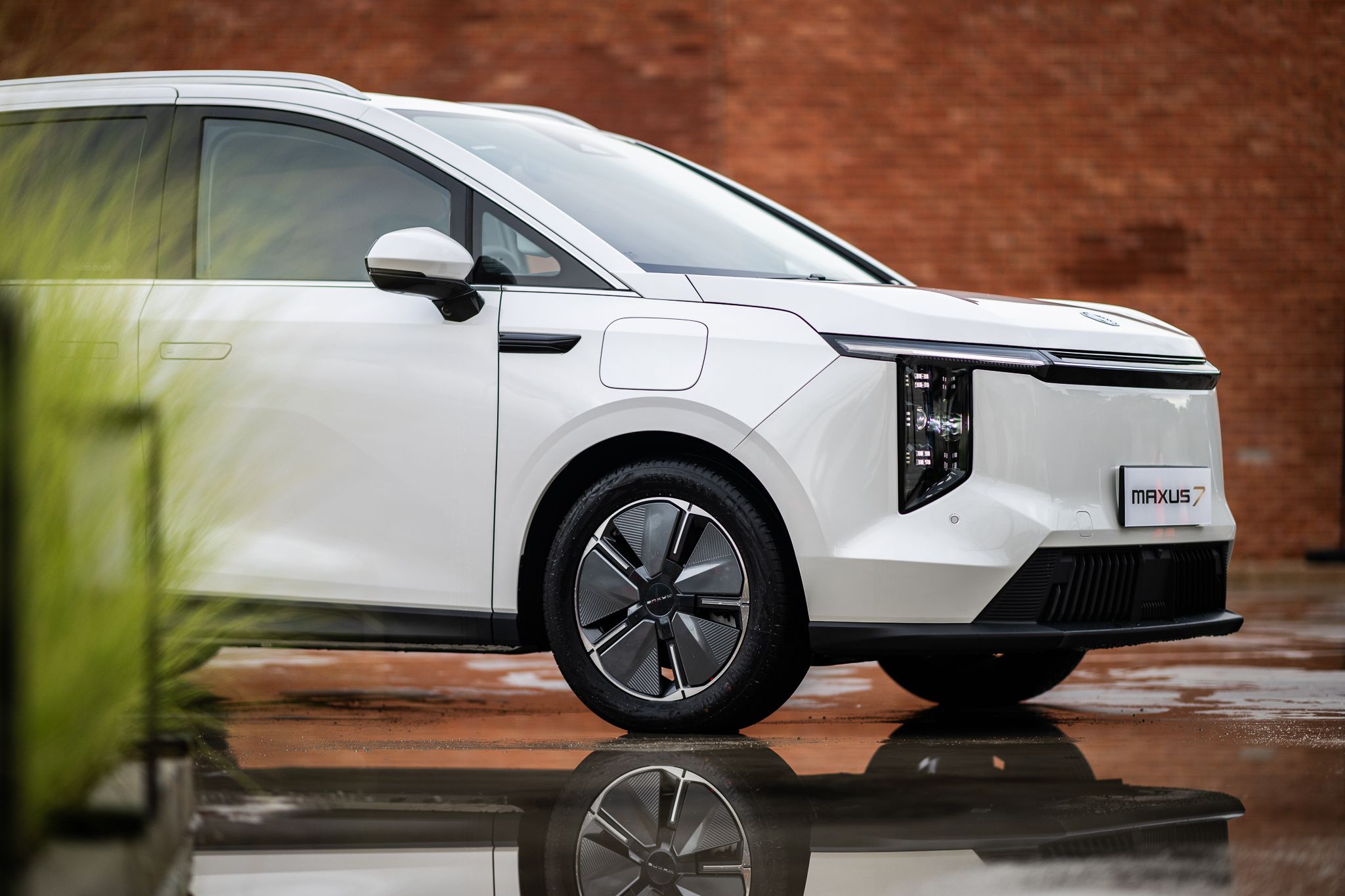 เอ็มจีเปิดตัว NEW MG MAXUS 7 รถไฟฟ้า MPV 7 ที่นั่ง มอเตอร์ 245 แรงม้า วิ่งไกล 570 กม. ราคาไทย 1. ...