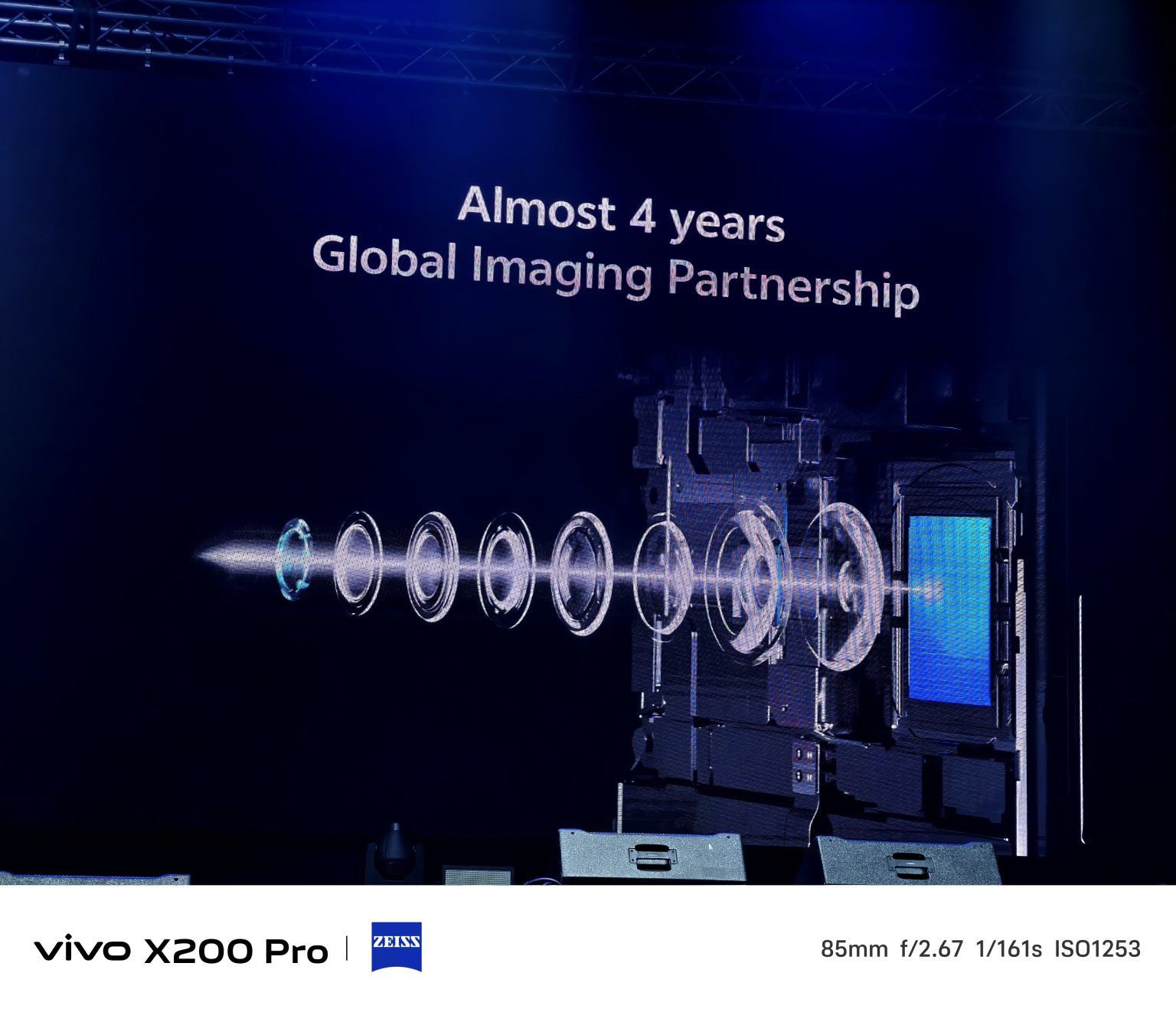 เปิดราคาไทย vivo X200, X200 Pro เรือธงกล้องคอลแลบ ZEISS ที่ราคาเริ่มต้น ...