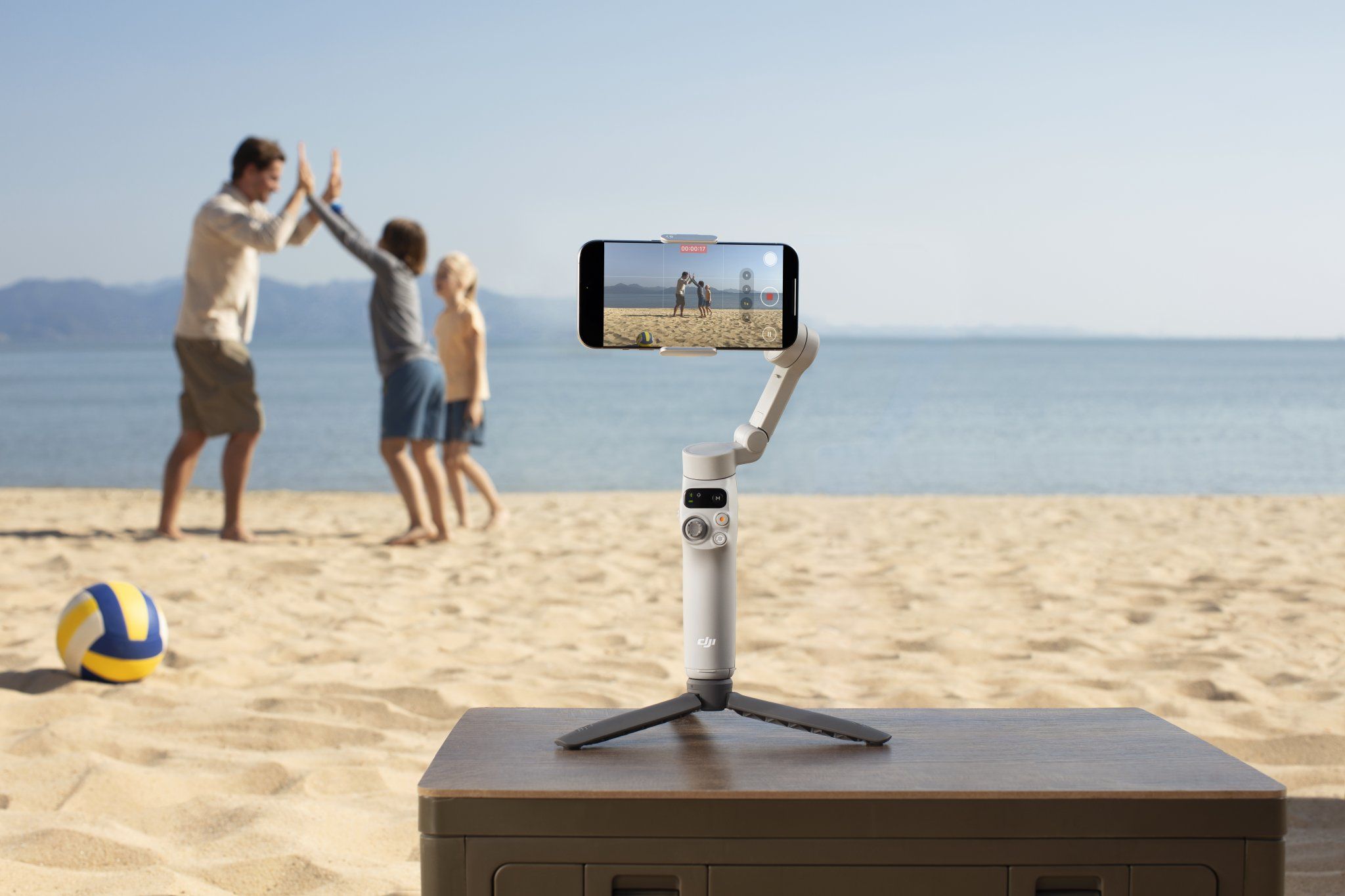 DJI เปิดตัวกิมบอล Osmo Mobile 7 Series ขาจับมือถือกันสั่น ราคาย่อมเยา ...