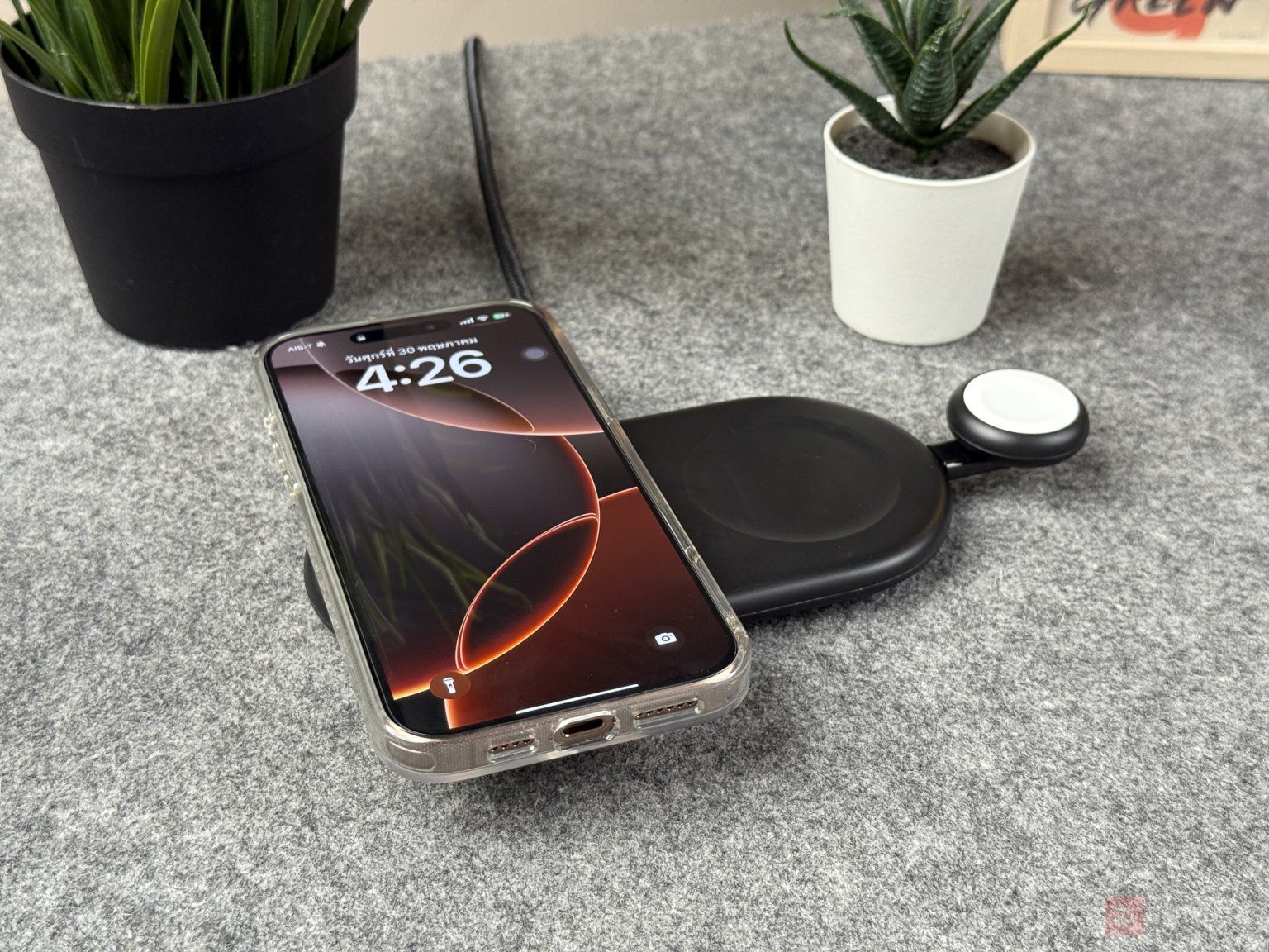 เทียบ 3 แท่นชาร์จไร้สาย Qi2 3-in-1 รุ่นท็อป ปี 2025 ตัวไหนดีสุด ชาร์จ ...